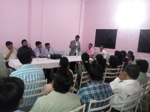 Awareness talk for general physicians of Patas & Daund by Spine Expert ...